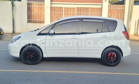 Buy used toyota spacio white car in dar es salaam in dar es salaam - cartanzania