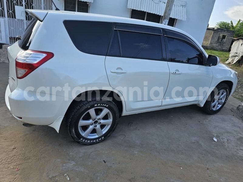 Buy used toyota vanguard white car in dar es salaam in dar es salaam ...