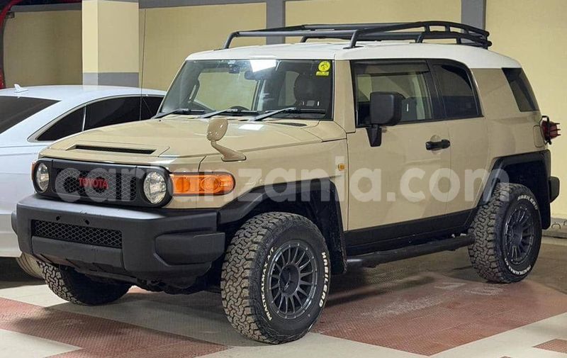Buy new toyota fj cruiser silver car in dar es salaam in dar es salaam ...